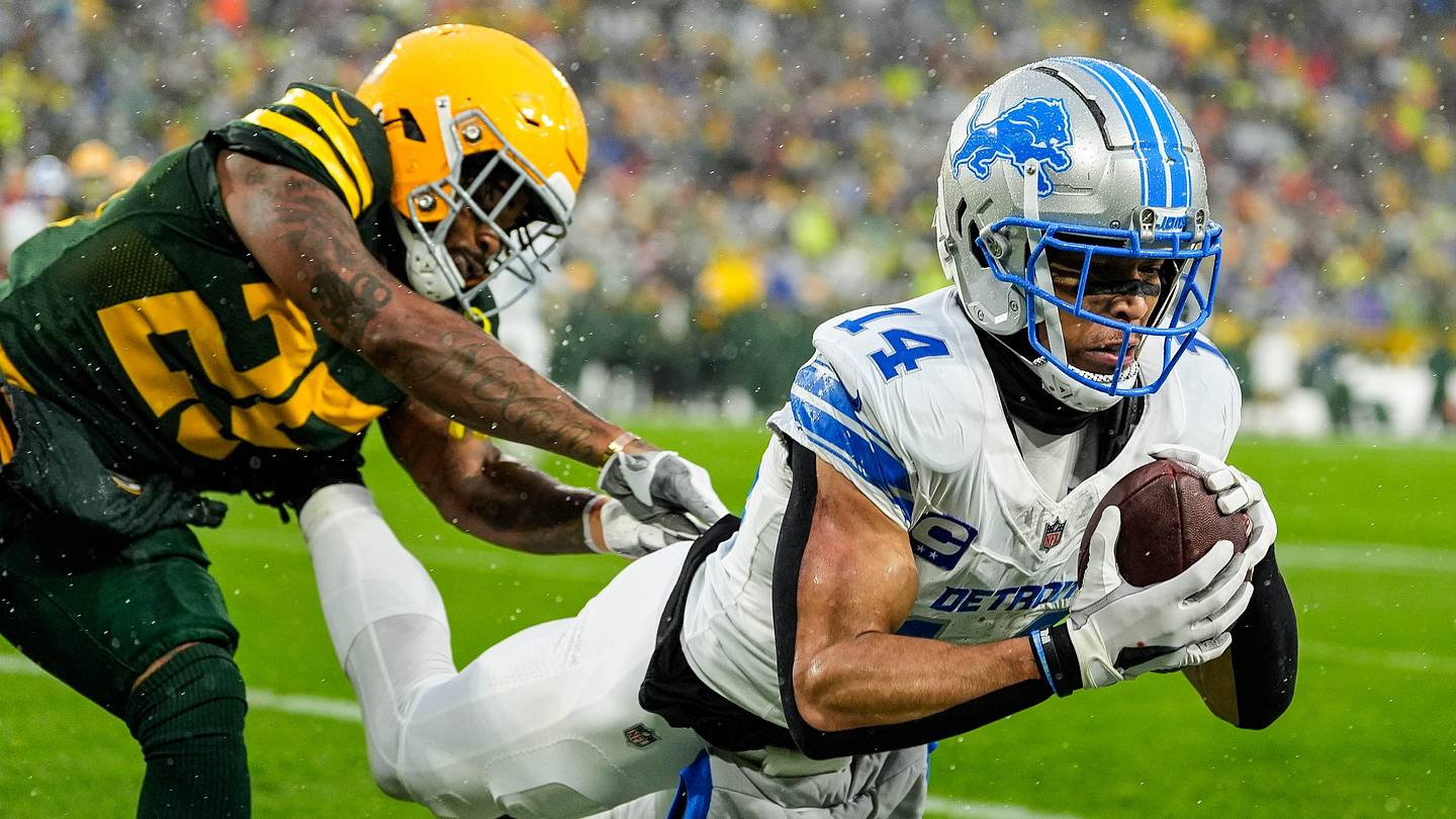 Lions (And Packers) Beat Packers in NFC Showdown