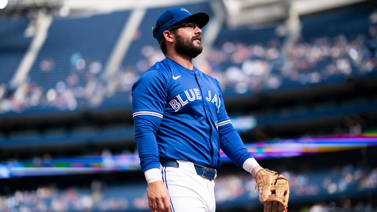 3 Blue Jays players who should have a reduced role in 2025 if they’re ...