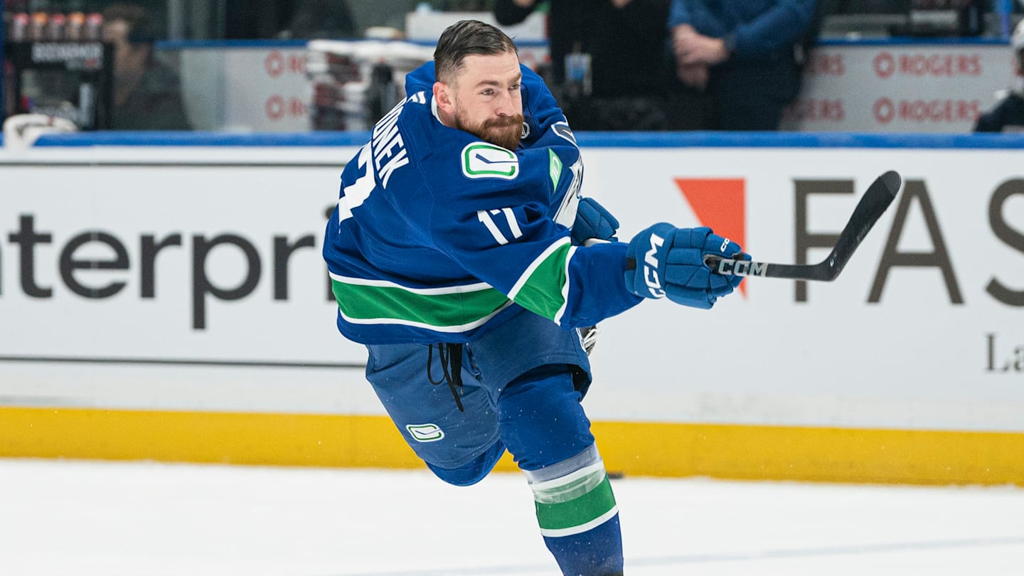 Filip Hronek injury update: Canucks defender skating 1 month after surgery