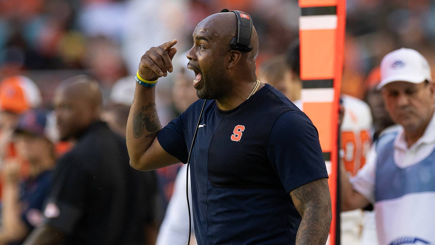 Miami fans can't help but laugh at HC Fran Brown's antics during ...