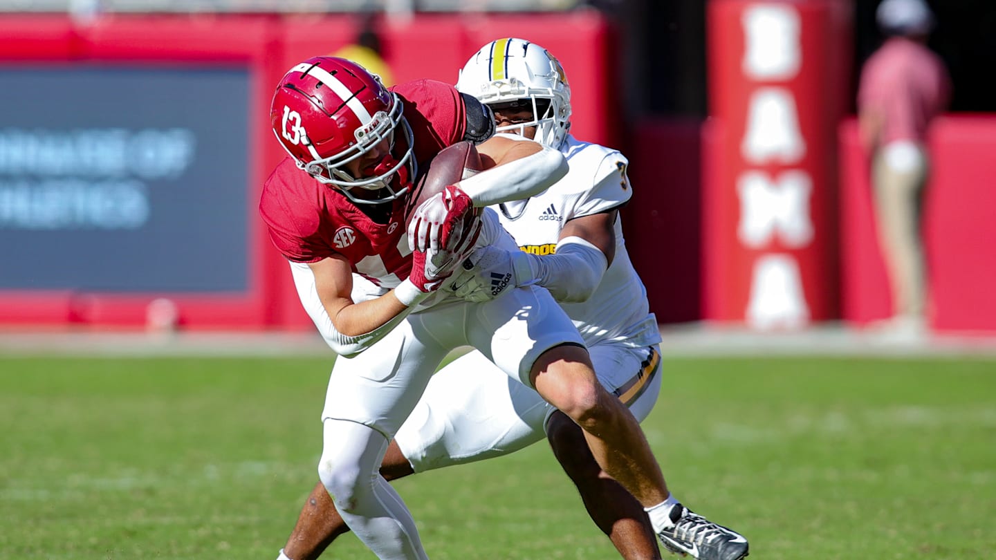 Redshirt freshman Cole Adams flying under the radar at wide receiver