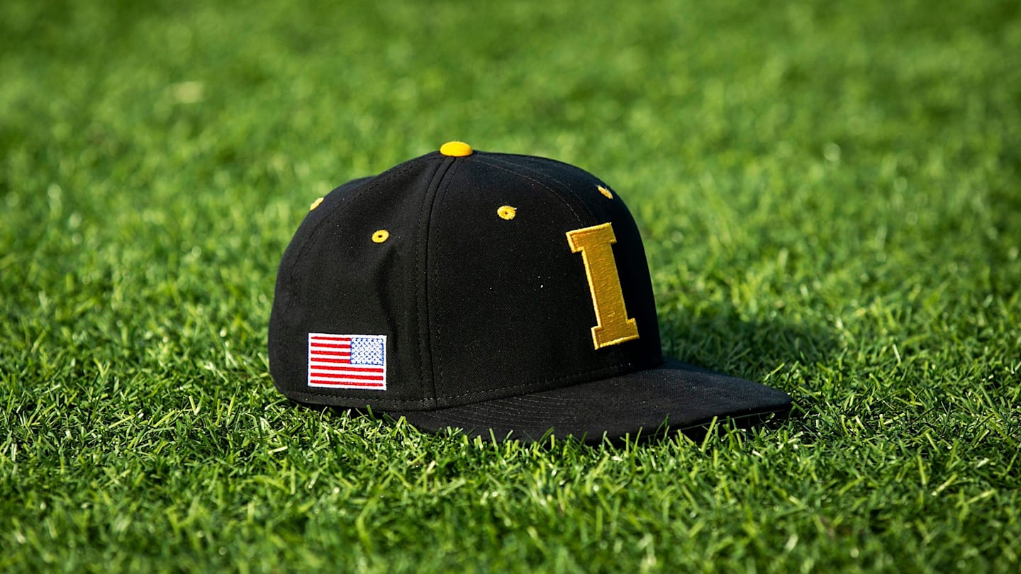 Hawkeye Baseball drops the series finale to the Wildcats