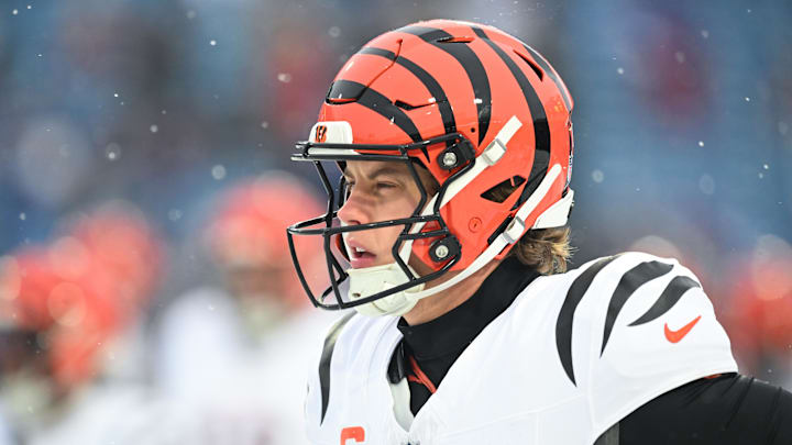 Joe Burrow Hits Tee Higgins on WOW Touchdown Pass to Take Double-Digit ...