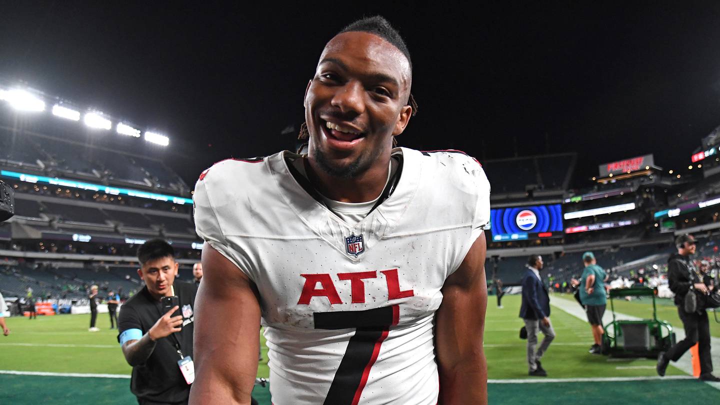 Somehow, an NFL star's bracket is busted 3 hours before the first round ...