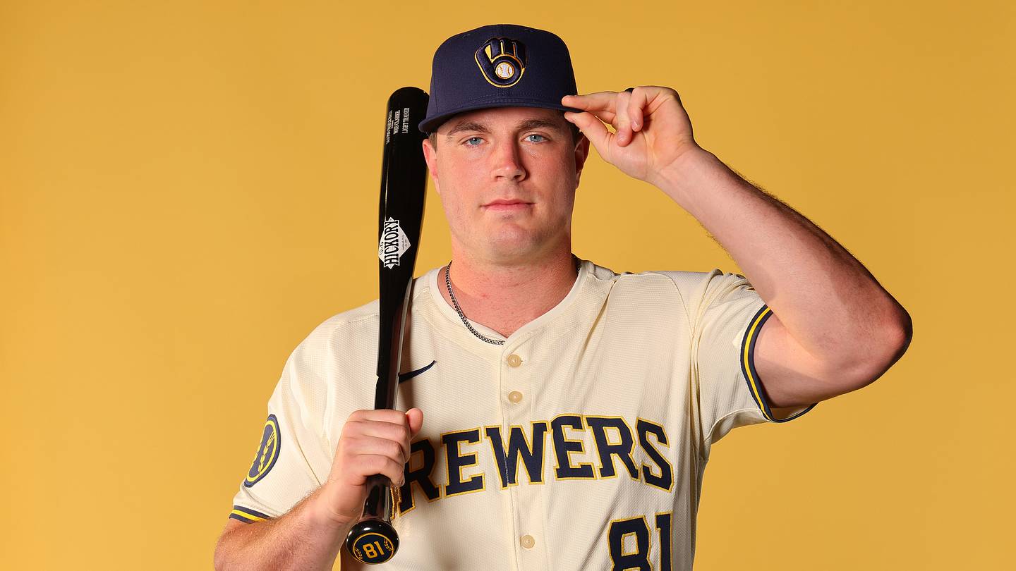 MLB insider reveals Brewers trade of intriguing first base prospect to ...