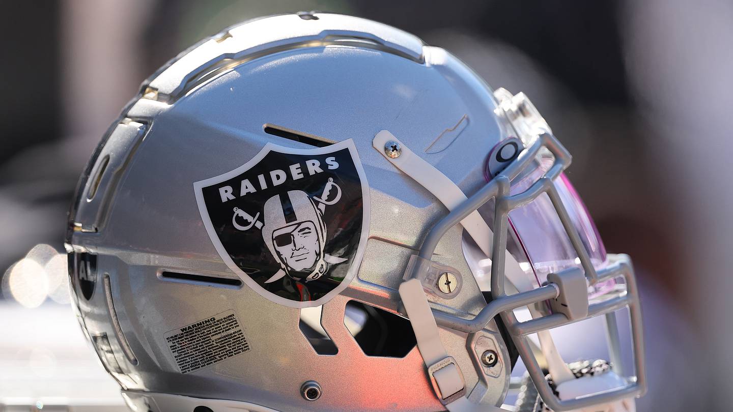 Raiders OL shown love in recent All-Under-25 Offensive Team