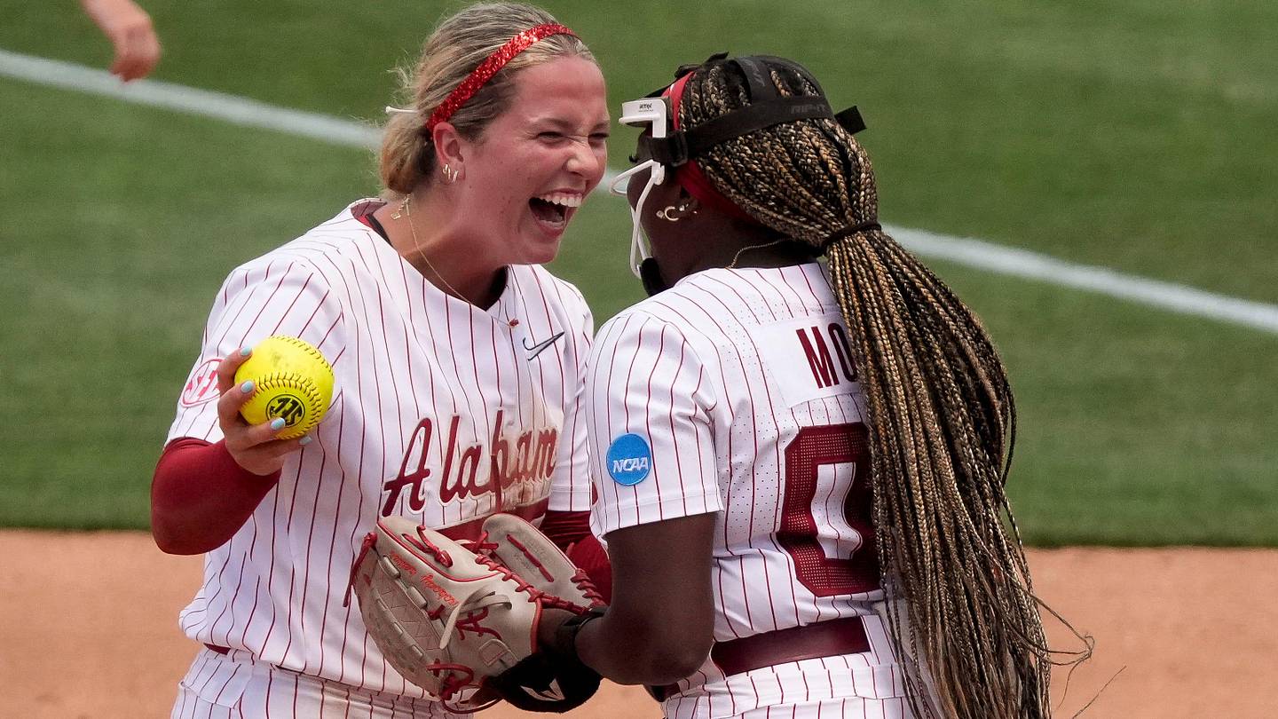 Vic Moten's gem caps a masterful pitching weekend as Alabama softball ...