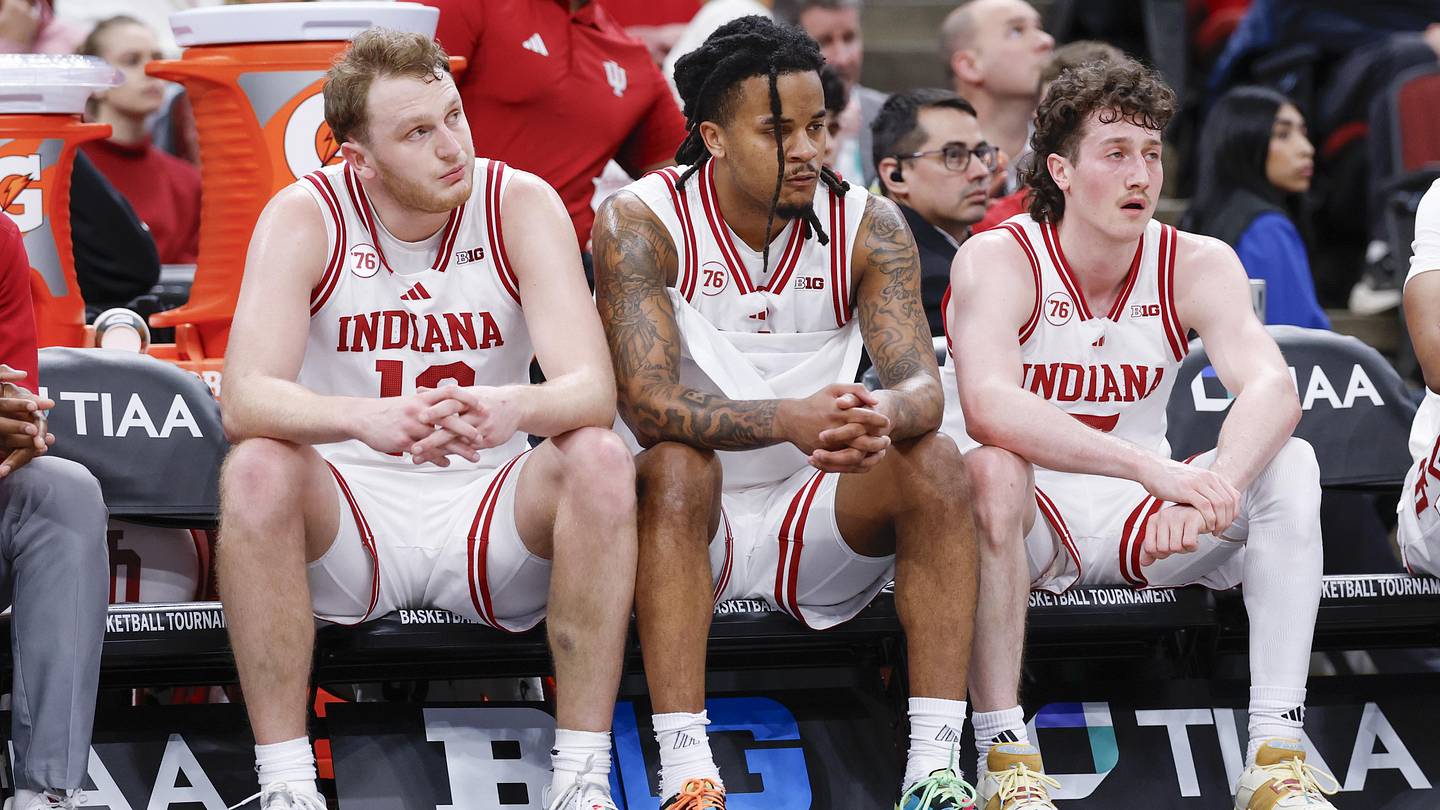 Hoosiers’ massive basketball budget still can’t buy a ticket to March