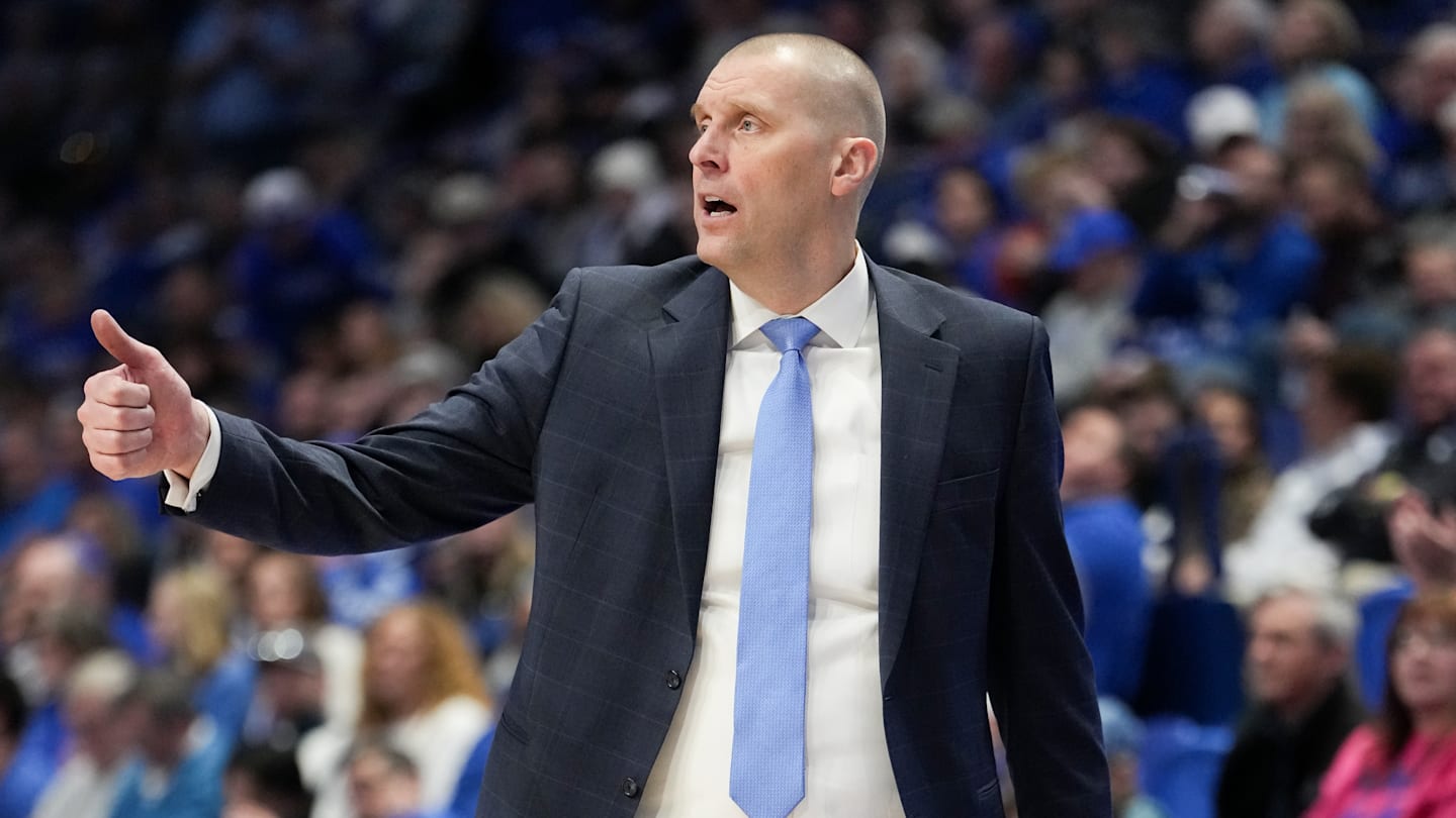 Mark Pope's next target: Elite 2026 sharpshooter Caleb Cloer sets ...