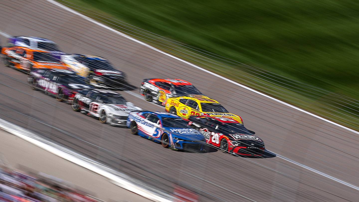 NASCAR Cup Series standings after AdventHealth 400: Kyle Larson takes ...