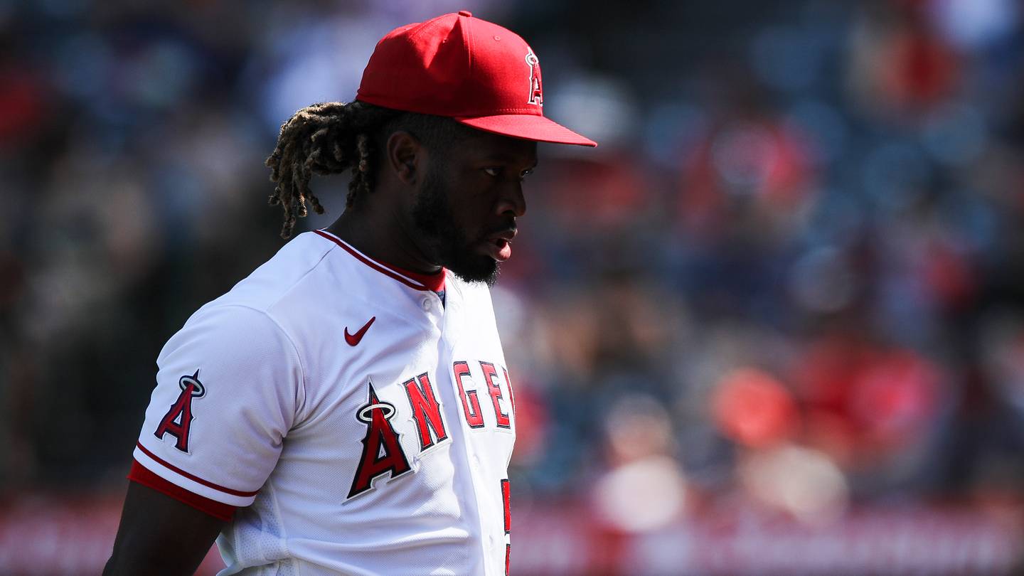 Former Angels' pitcher and first round pick re-signs on minor league deal