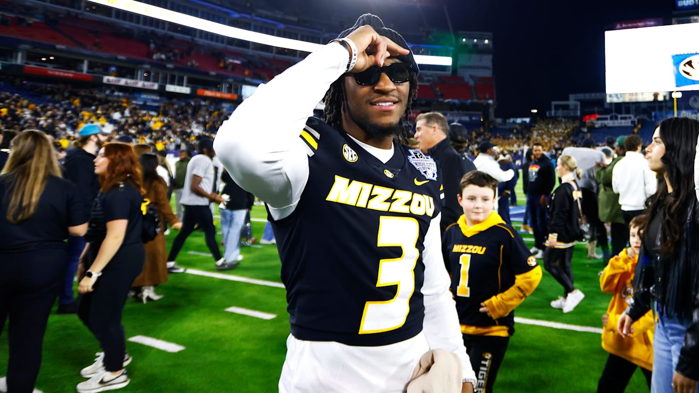 Lions fans won't believe who just texted Ben Johnson about the Bears ...