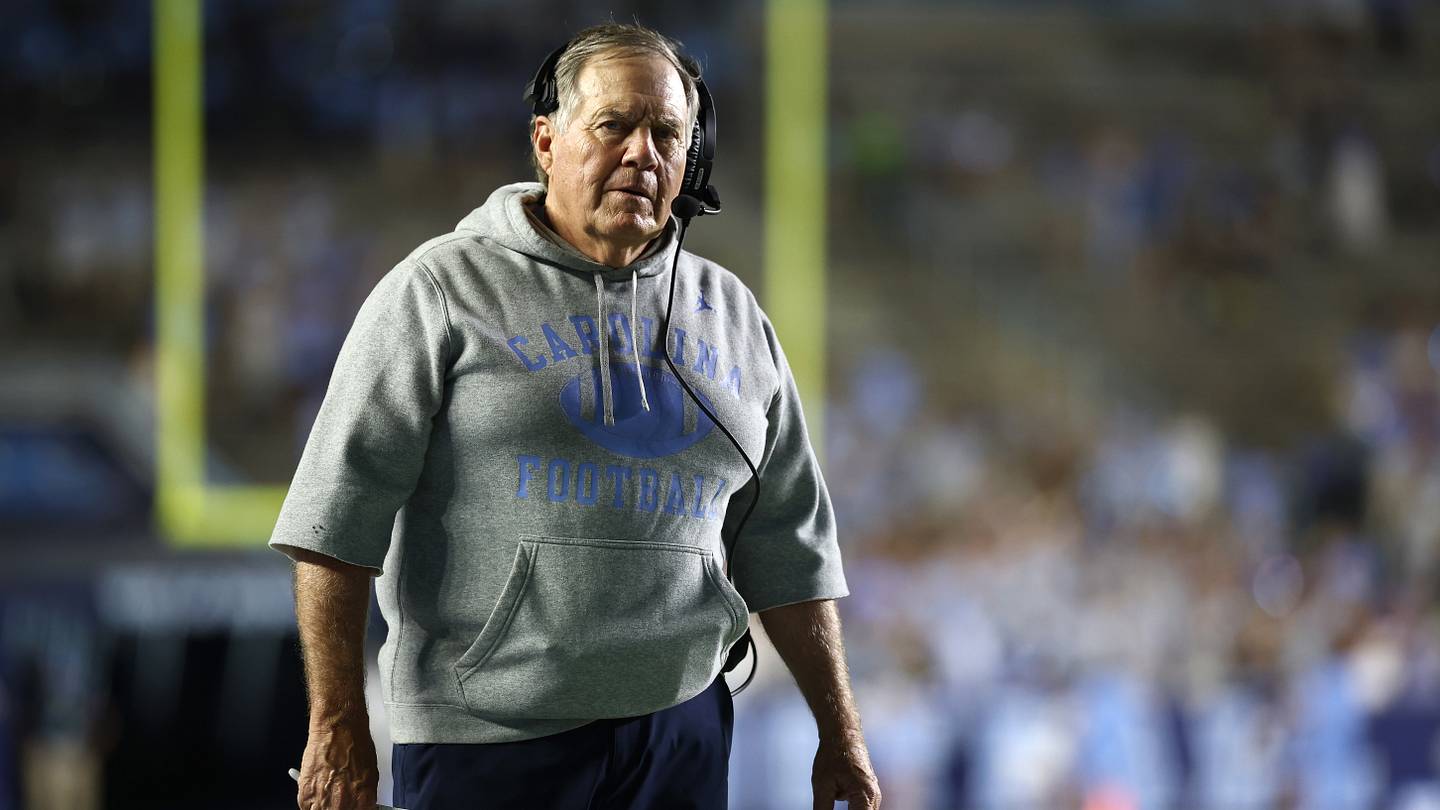 Louisville fans saw right through the early Bill Belichick hype at ...