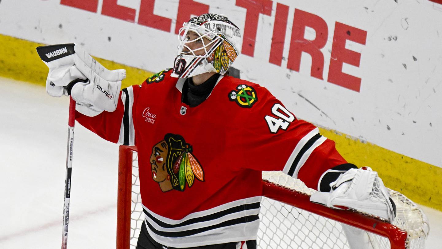 Blackhawks go back to seven defensemen, Soderblom gets the start versus ...