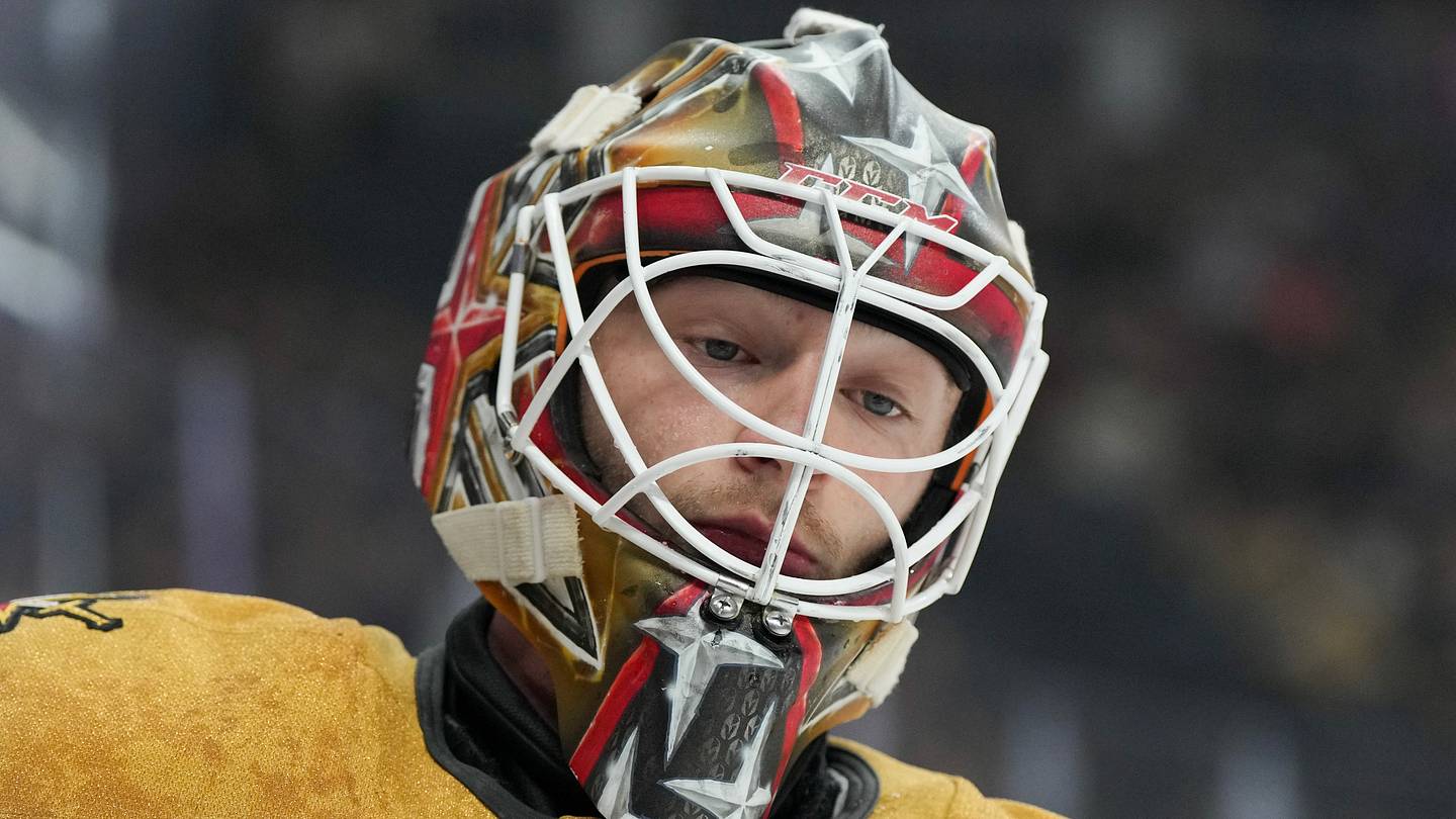 One minor yet important adjustment Carl Lindbom must make against the ...