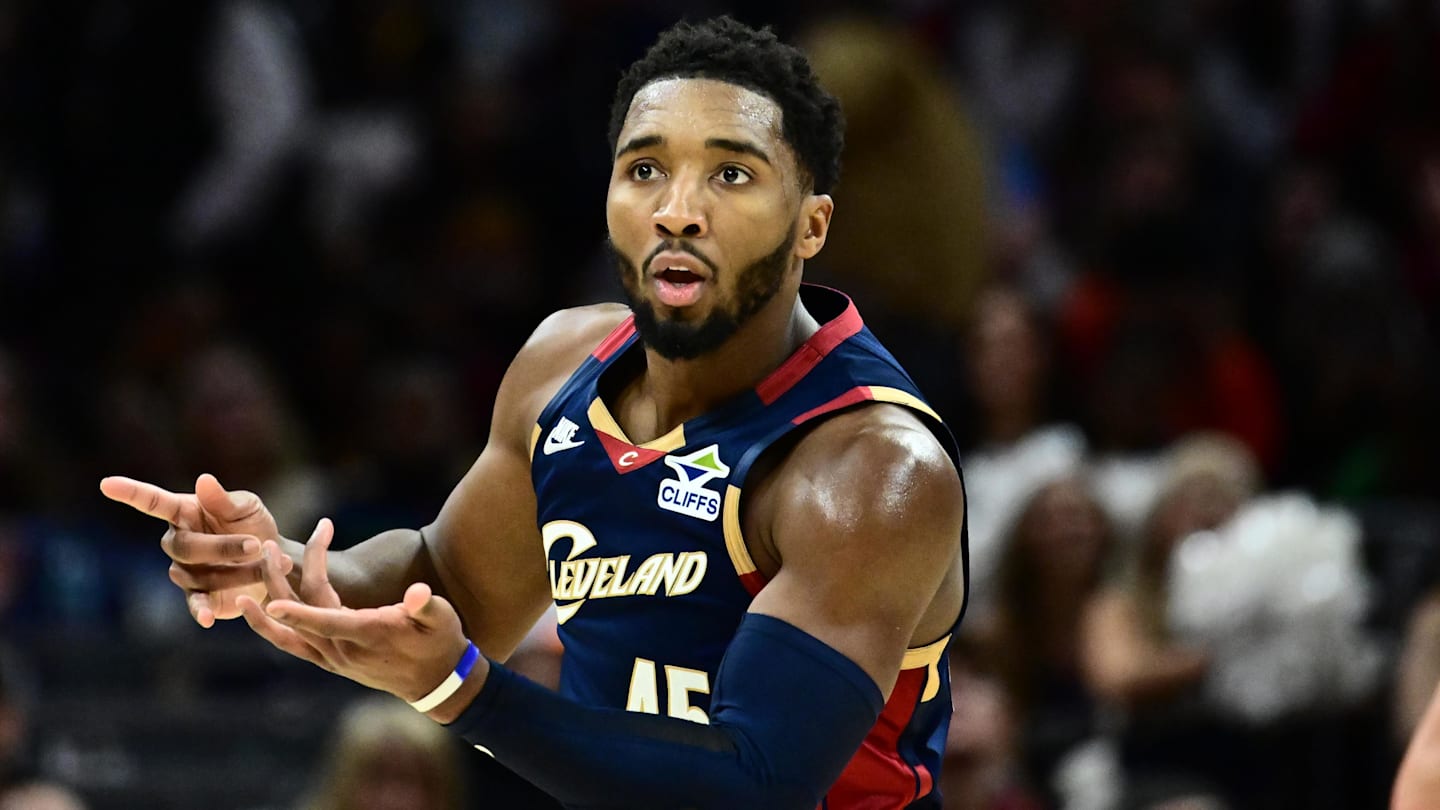 How to Watch the Cleveland Cavaliers vs. Golden State Warriors Game ...