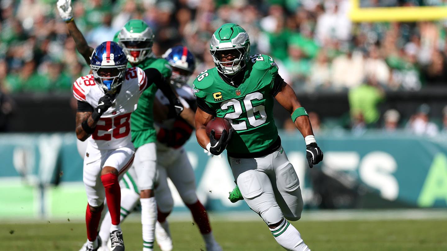 Cold weather, bright lights, & a chance for Eagles' Saquon Barkley to ...