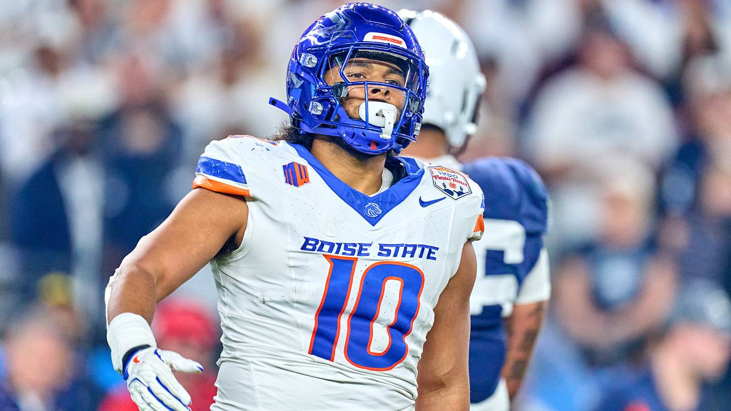 UNC football reels in commitment from one of the top transfer ...