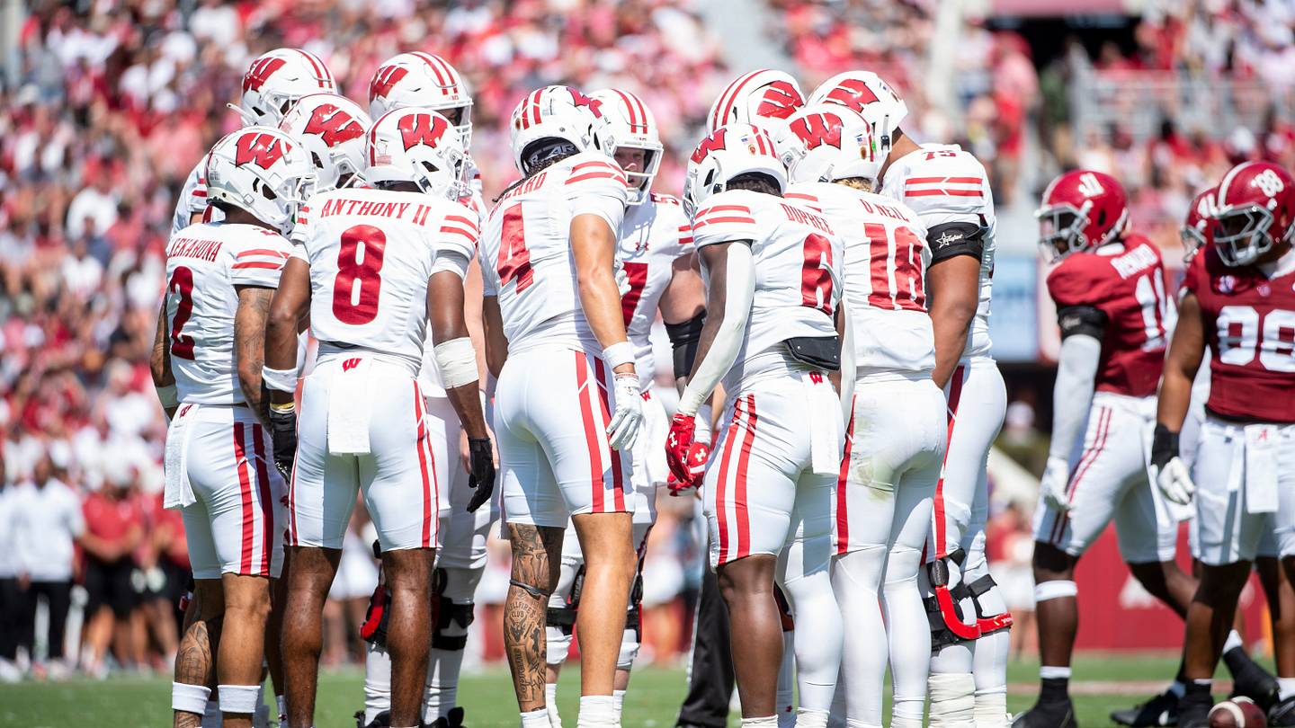 Badgers players will get to decide how Wisconsin enters the bye, and ...