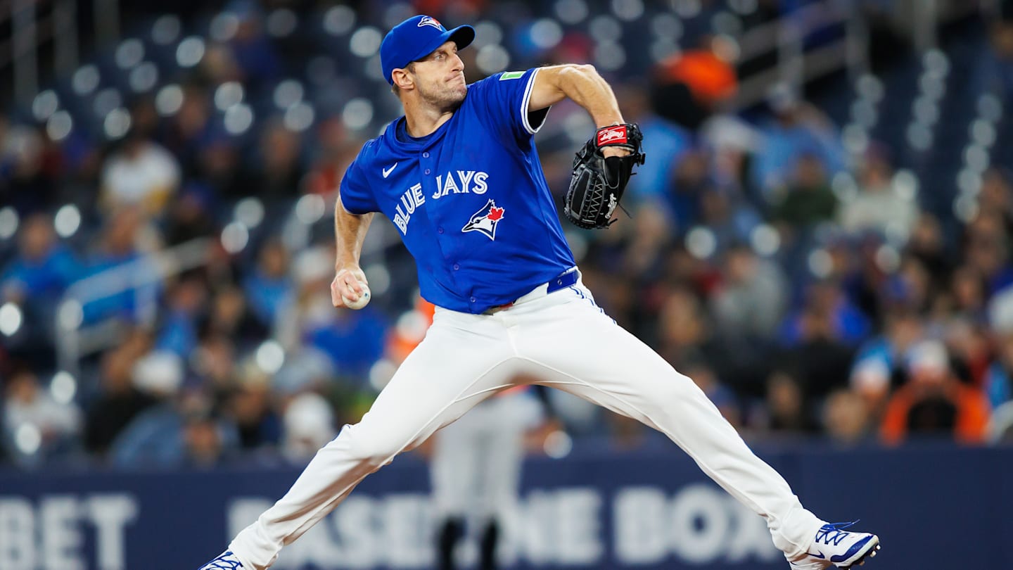 Should the Blue Jays consider signing this veteran free agent to hold ...