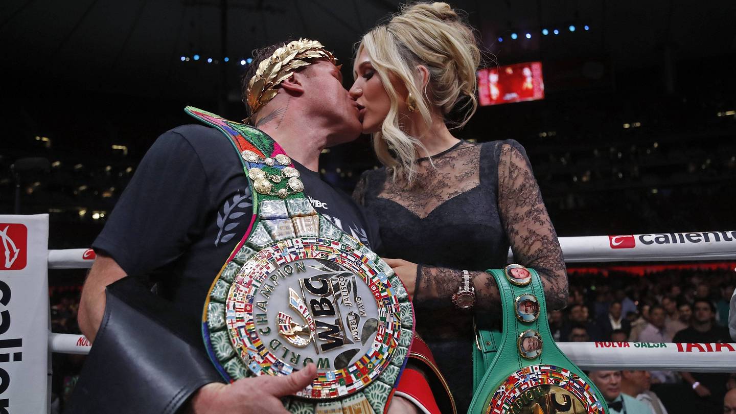 Canelo’s wife Fernanda shares new photos of her jaw-dropping dress at ...