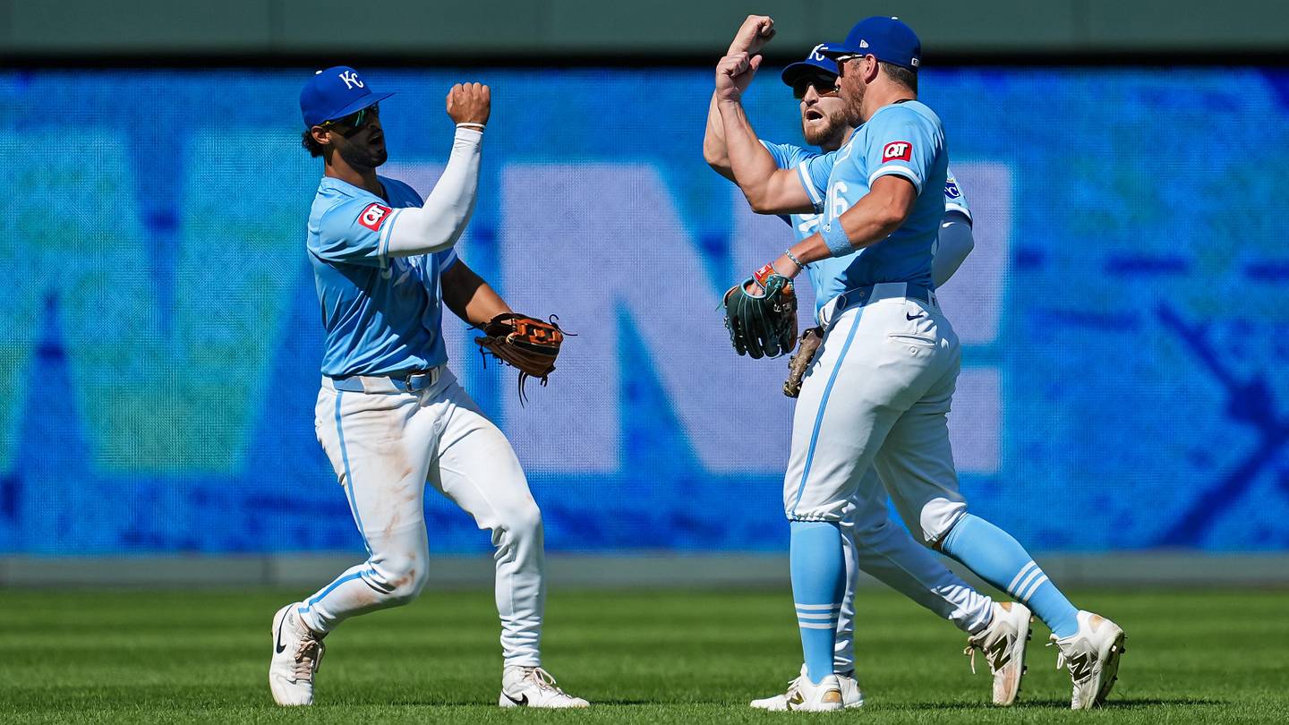 Who are the KC Royals' outfielders as 2025 spring training approaches?