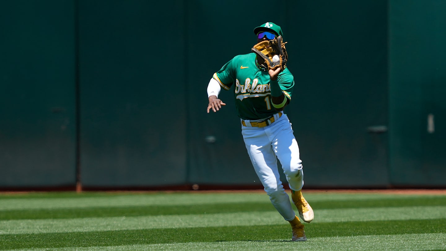 A's Rookie Esteury Ruiz steals 43rd base, makes history!