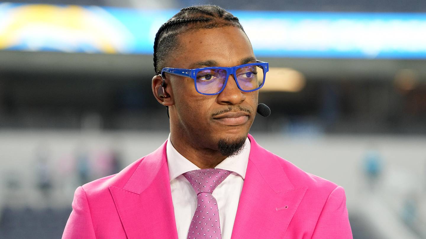 Robert Griffin III faces criticism for his Heisman rankings after Week 2