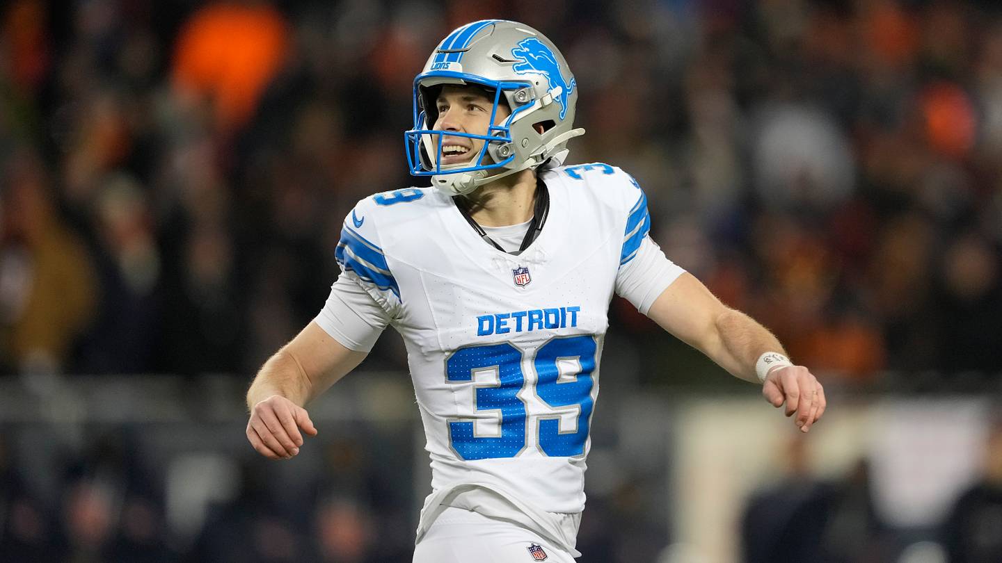 Lions salvaged above .500 season with last-second win over the Bears