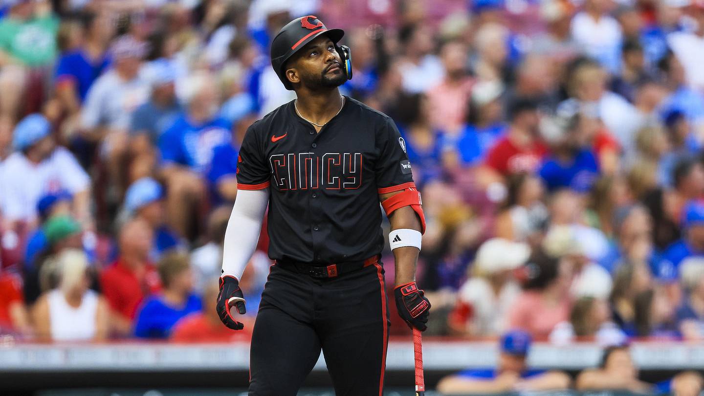 Padres Sign Former Reds Hard Contact Bat With Real Matchup Value