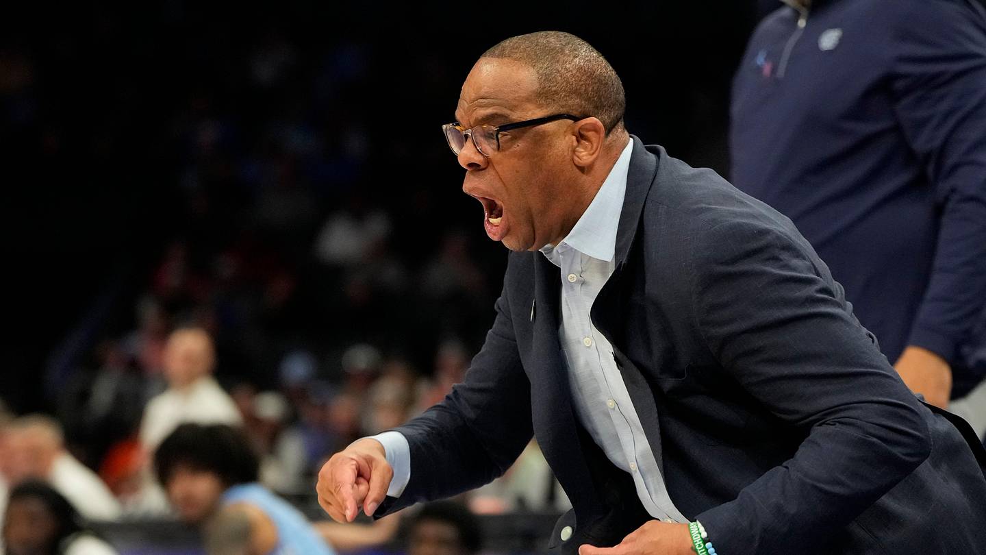 UNC Basketball Head Coach Hubert Davis Adds Top 100 Transfer