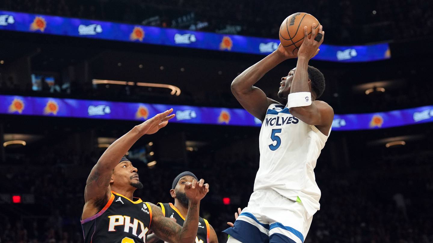 Timberwolves absorb Suns' best shot, complete series sweep with Game 4 win