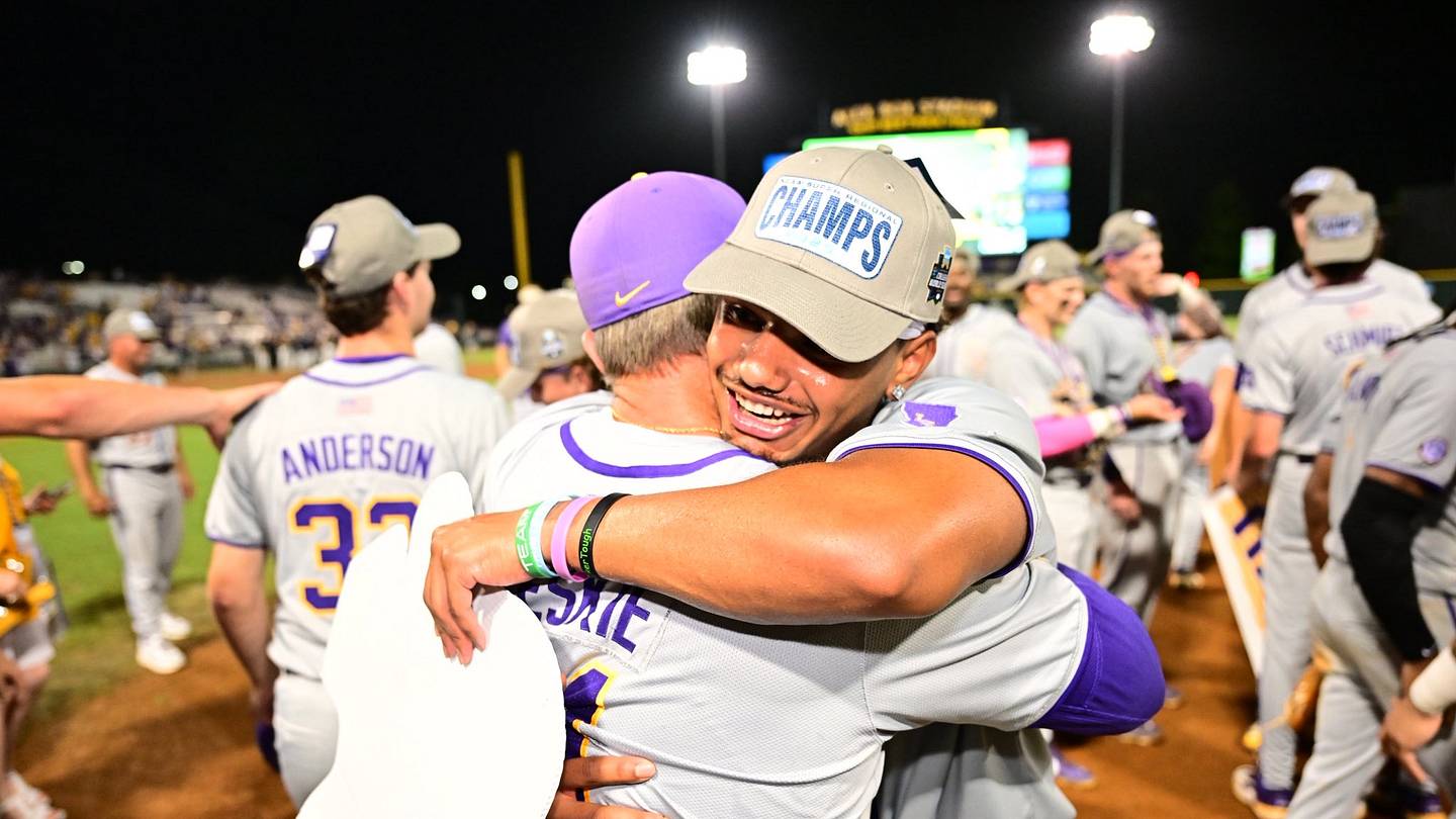 LSU Baseball Takes Down Coastal Carolina 5-3 to Capture 2025 National ...