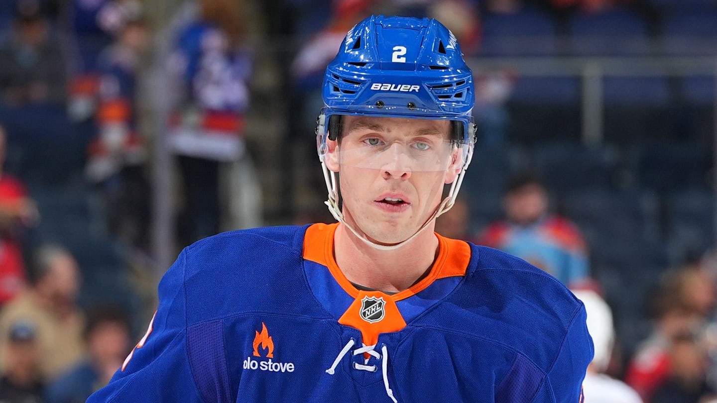 NY Islanders Mike Reilly nominated for Masterton Trophy after heart surgery