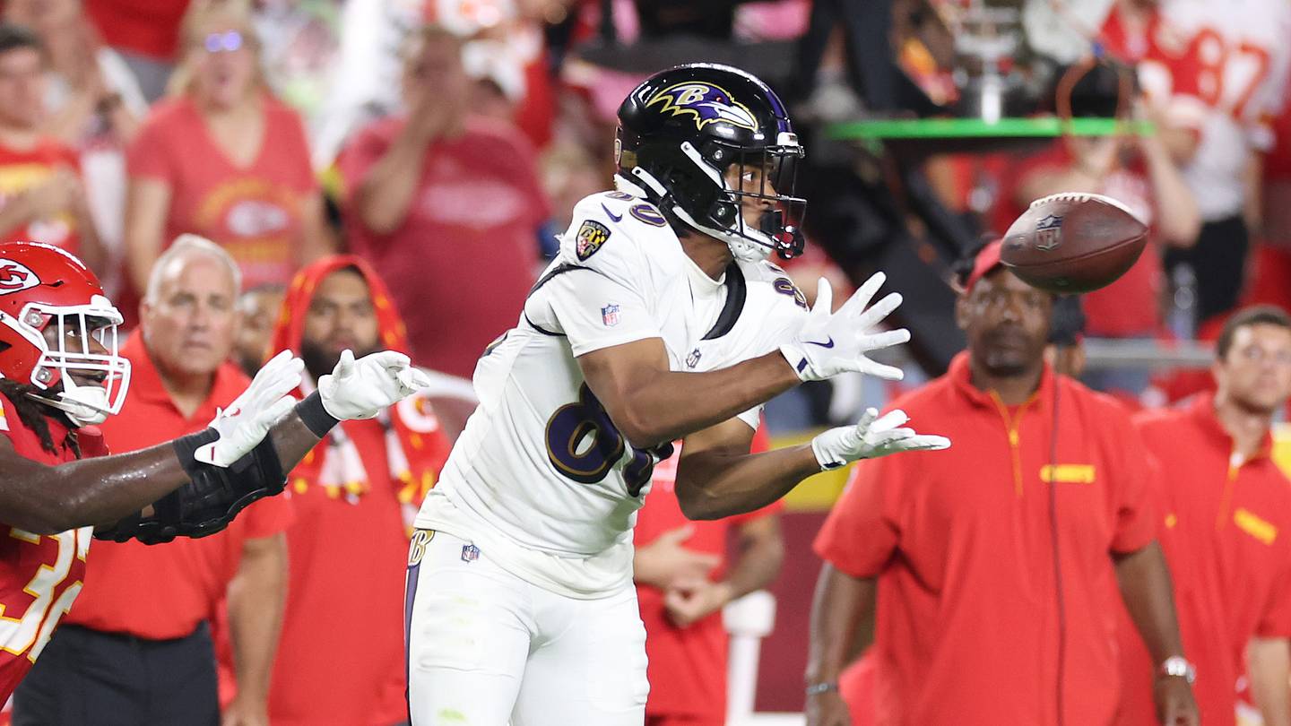 By a toe! Ravens TE Isaiah Likely came painfully close to pushing ...