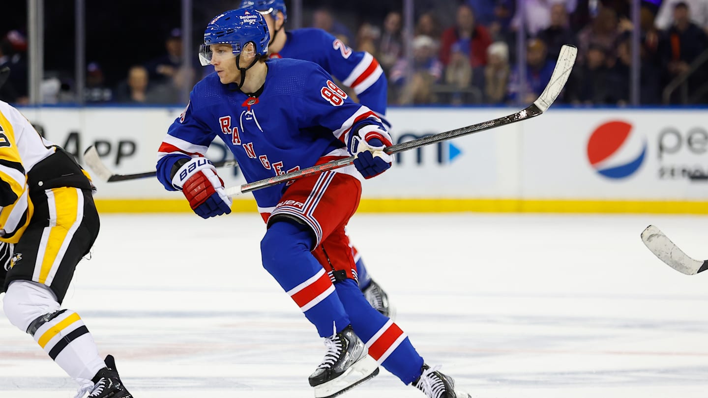 Revisiting Chicago Blackhawks GM Kyle Davidson's Moves During the 2023 ...