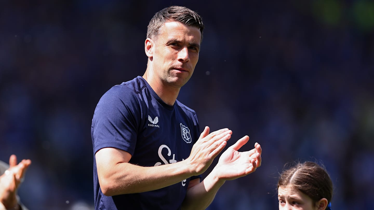 How current Everton players and coaches responded to last match at Goodison