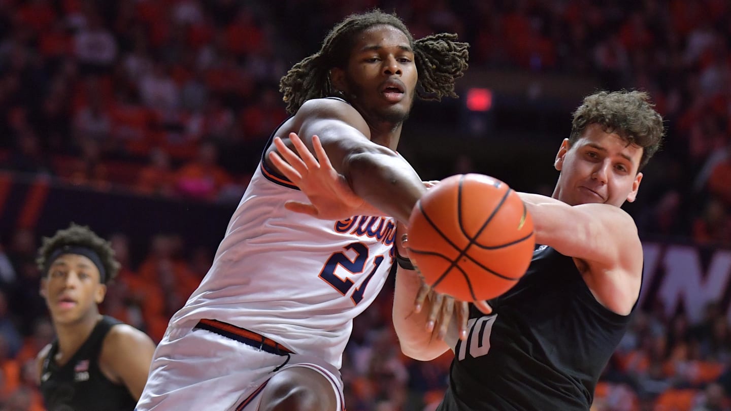 Illinois Basketball's Morez Johnson Jr. Sidelined by Broken Wrist
