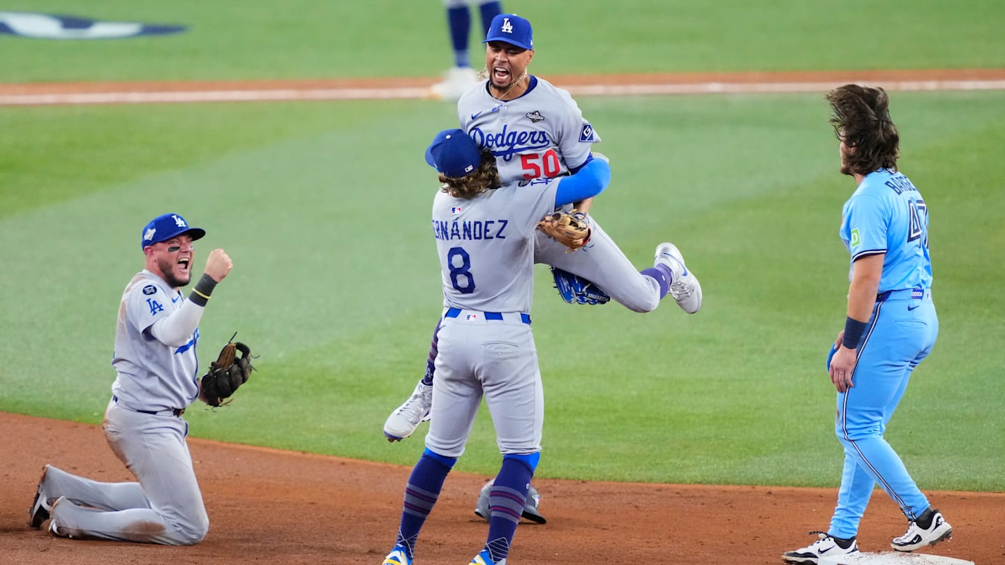 Dodgers ride absurd double play, controversial wedgie into World Series ...
