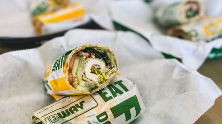 does subway have wraps