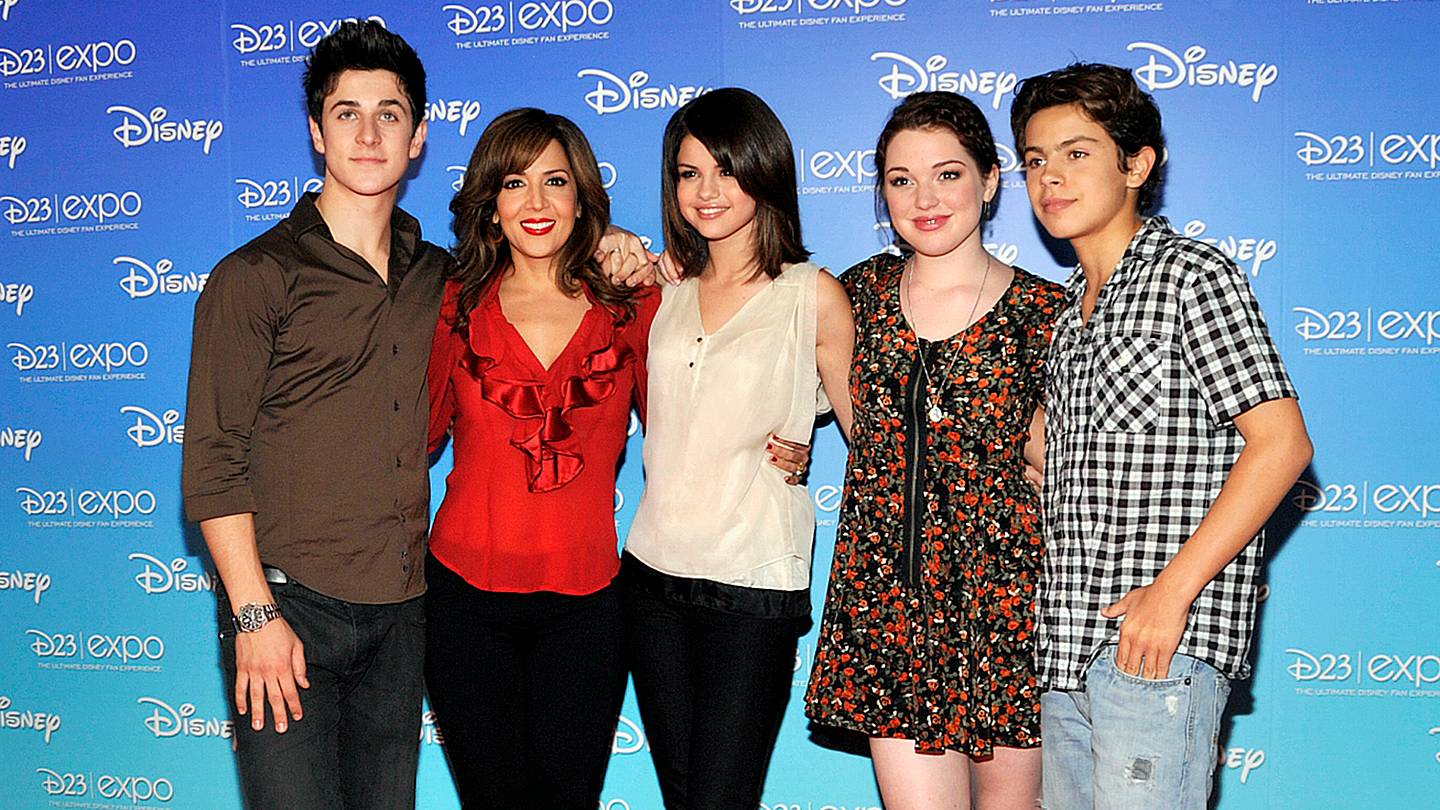 10 Characters Who Need To Appear In The Wizards of Waverly Place Sequel ...