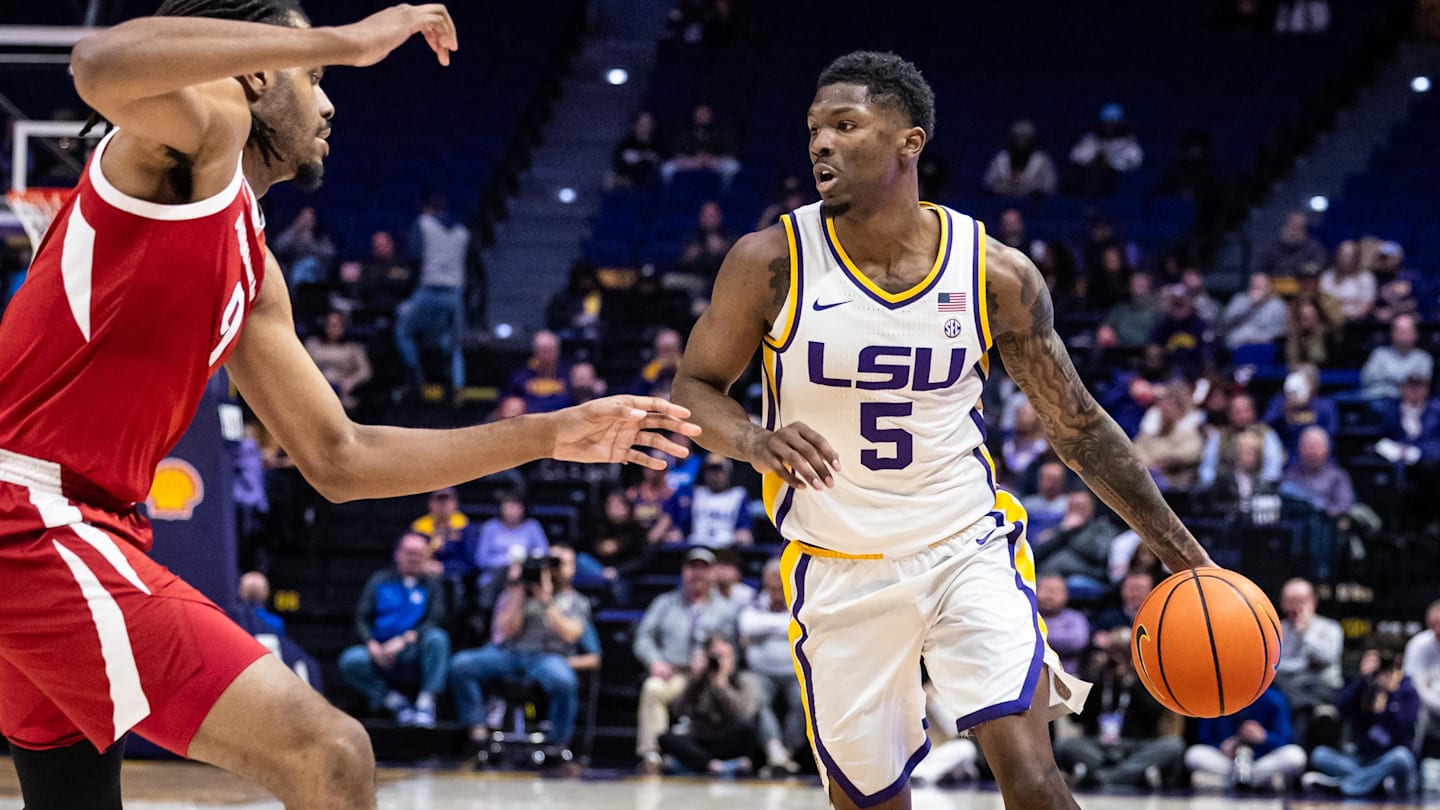 The Recap: Cam Carter Propels LSU Basketball Over Arkansas in 78-74 Victory