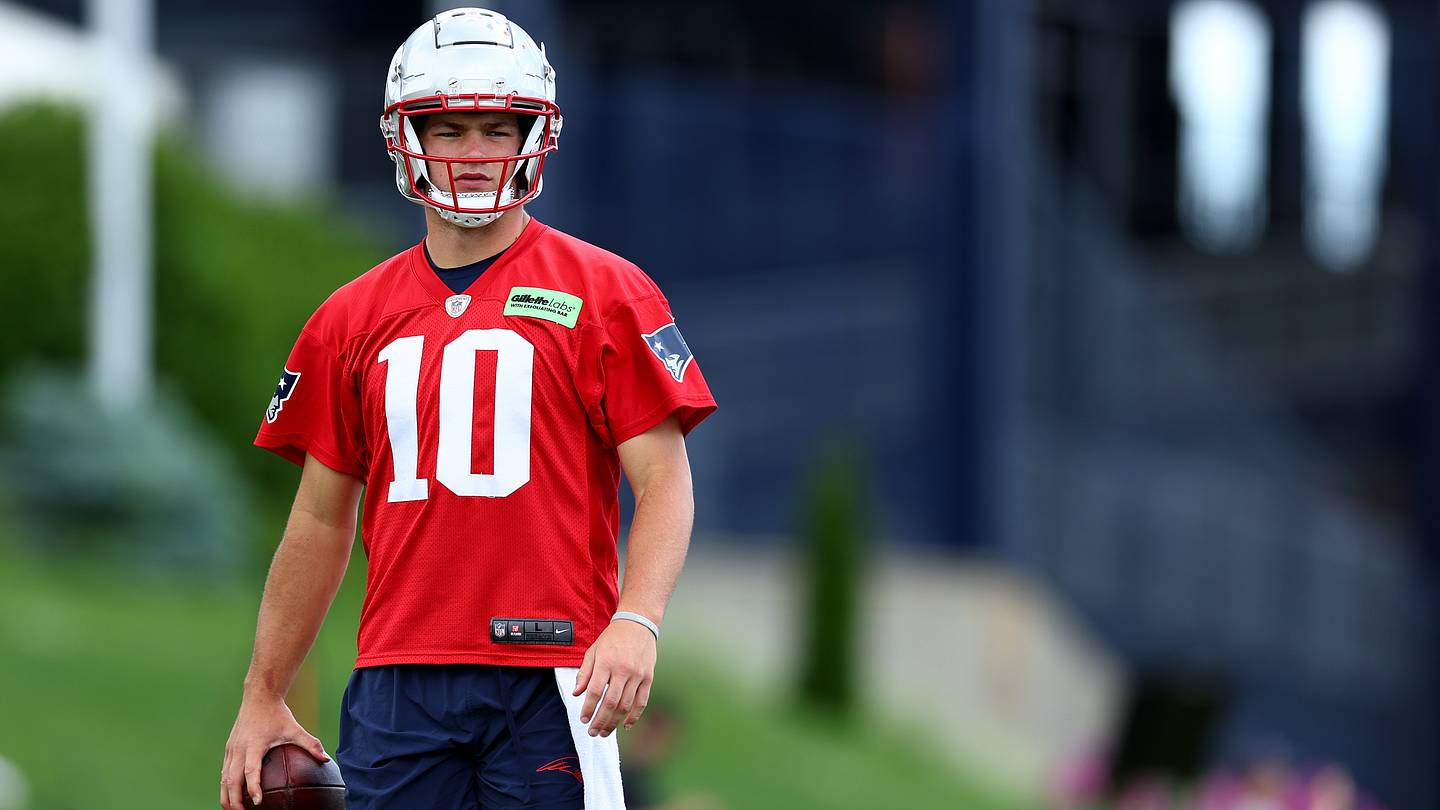 Patriots OC gives definitive answer about Drake Maye's starting timeline