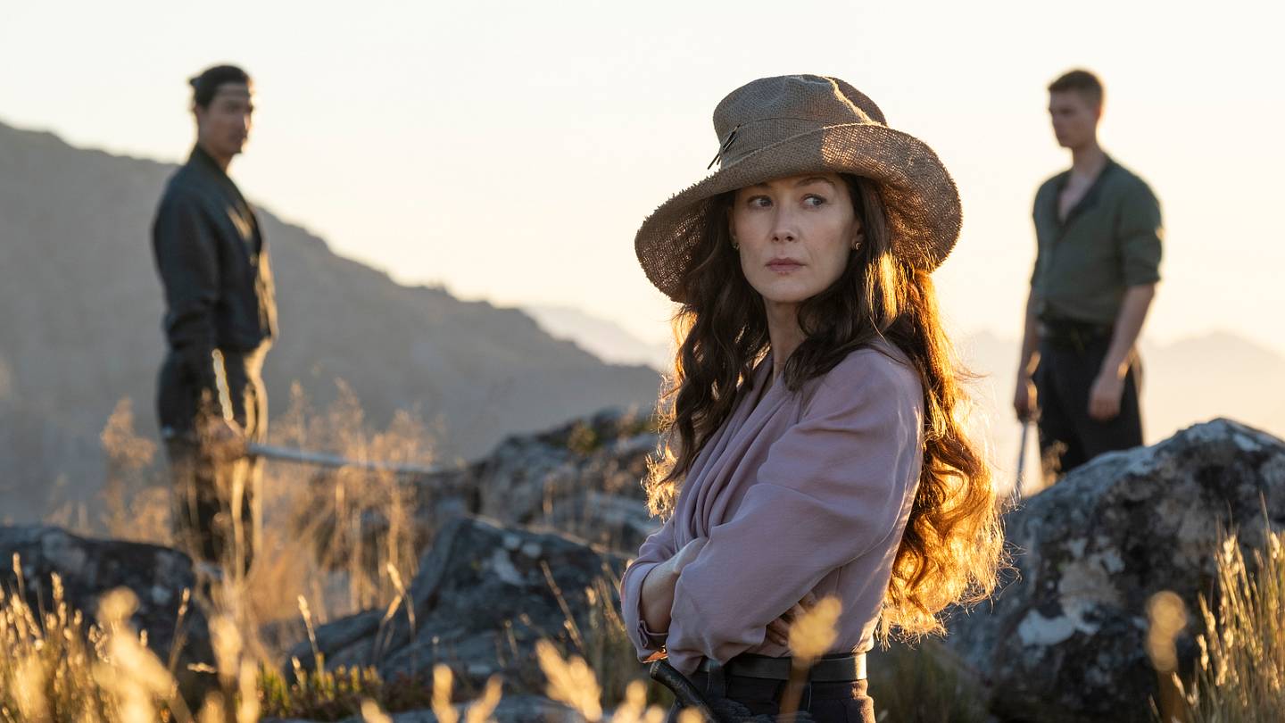 The Wheel of Time costume designer breaks down the gorgeous outfits ...