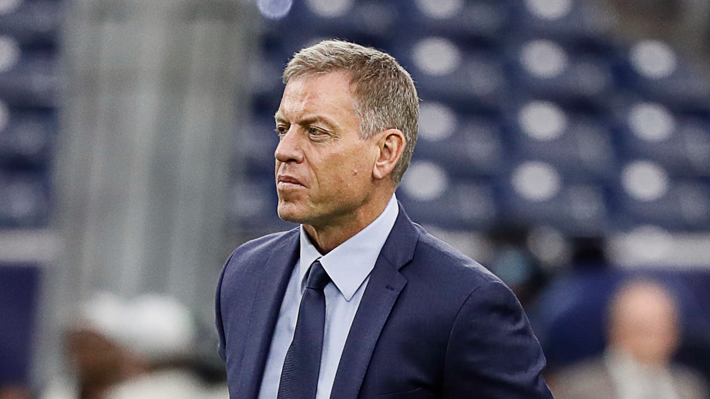 Troy Aikman claims Cowboys locker room not in great spirits before TNF ...