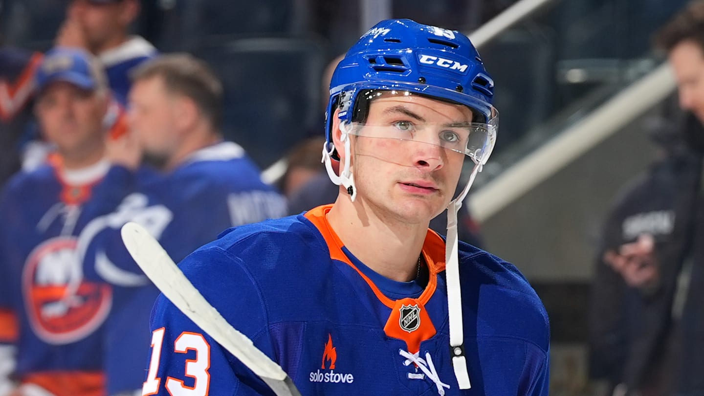 NY Islanders All-Star Mathew Barzal explains to fans why he doesn't ...