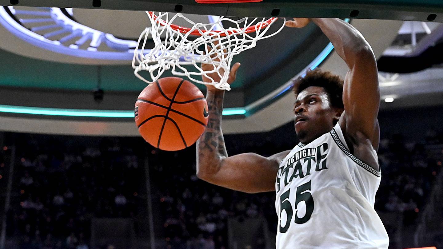 Coen Carr, Carson Cooper put 7-foot-4 center on a poster with back-to ...