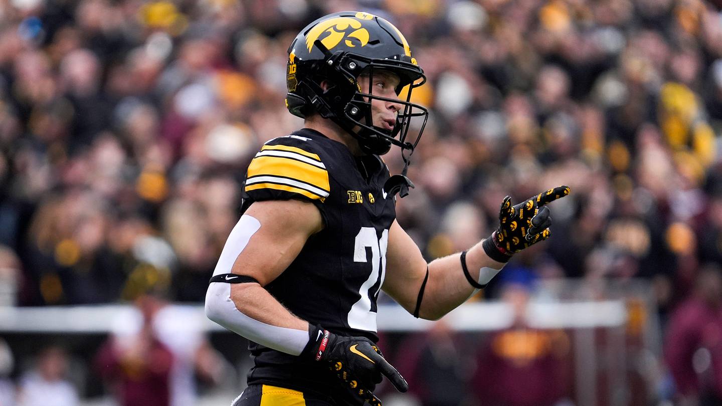 Multiple Players Make History in Iowa's Win Over Minnesota