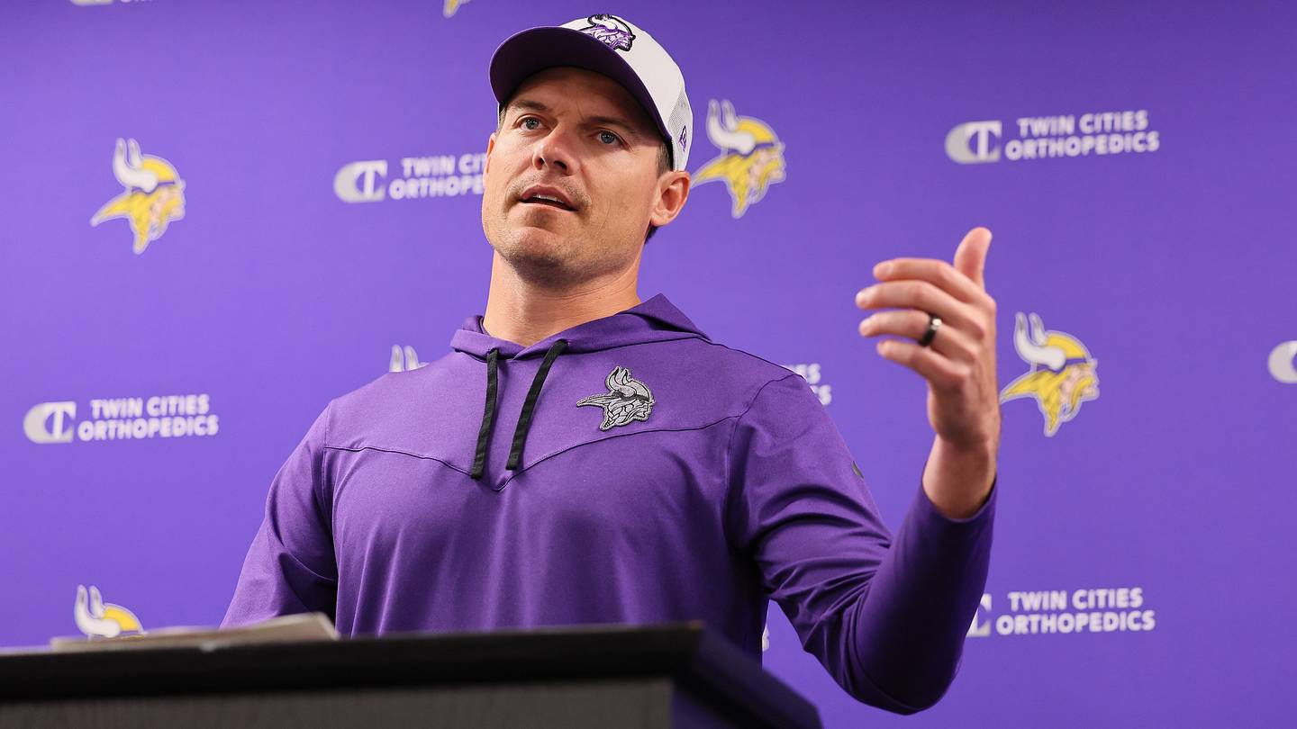 What history says about the Vikings projected win total for 2024