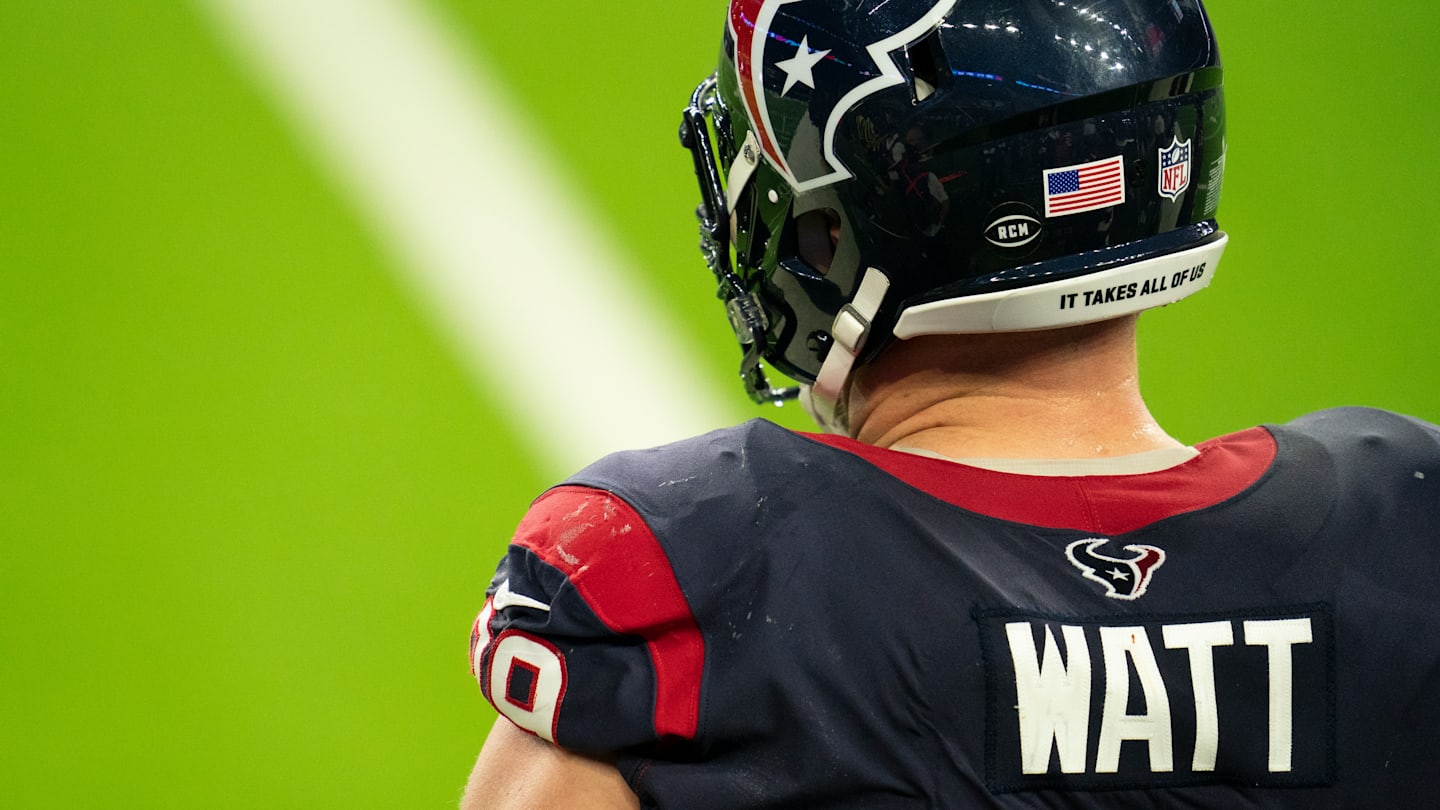 Texans legend sees unique record fall on Sunday afternoon